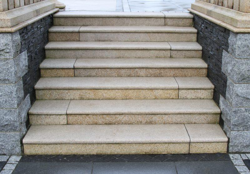 Brown Granite Cladding Steps Decorative Stone Steps