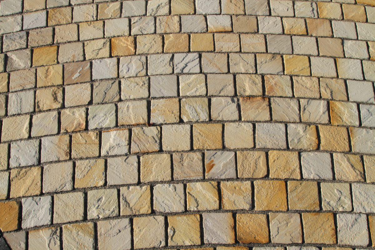 Mint Fossil Sandstone Cobble | Textured Paving